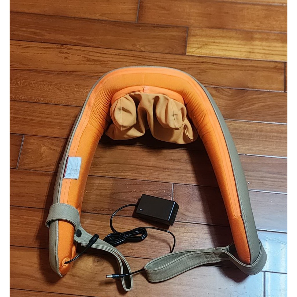 現貨免運7.5成新 JOHNSON 喬山 SM-220 肩FUN鬆 揉捏式肩頸按摩器 SM220 肩頸手腿一按就鬆 | 蝦皮購物