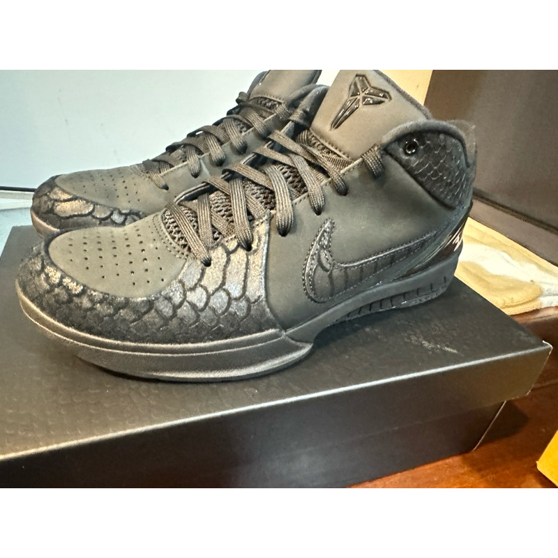 kobe 4 protro black mamba 黑曼巴 | 蝦皮購物