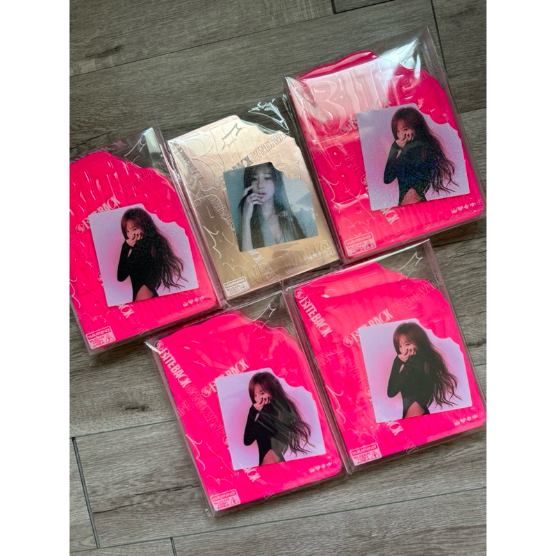 王心凌 Cyndi Wang 第十三張 專輯 BITE BACK 親筆 簽名 全新 | 蝦皮購物