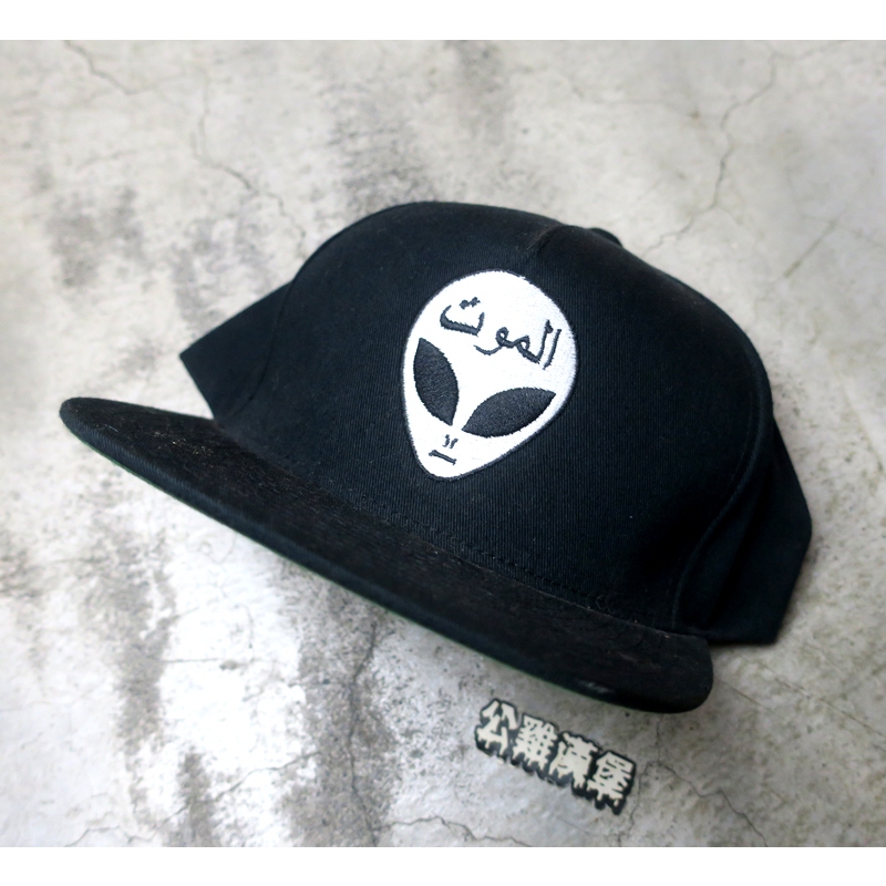 「Mishka Snapback Alien 外星人 Death "死" 棒球帽 後扣 @公雞漢堡」 | 蝦皮購物
