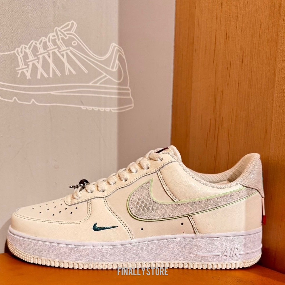 Nike Air Force 1 '07 現貨 男女鞋 米白 低筒 龍年 限定款 休閒 FZ5052-131 | 蝦皮購物