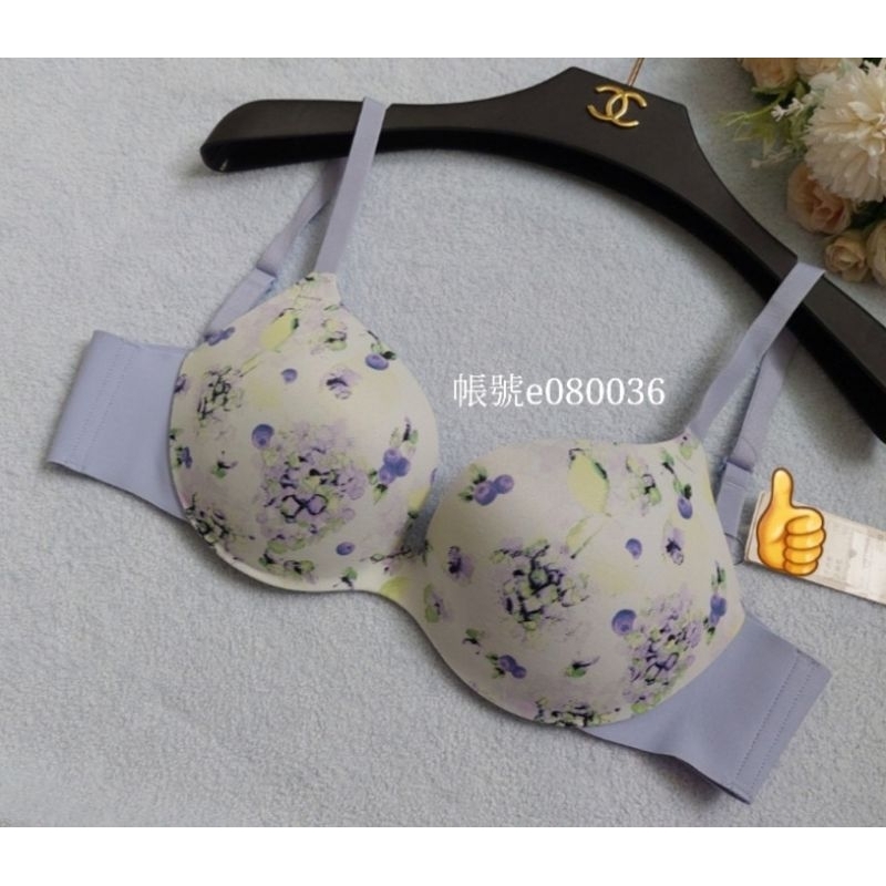 【華歌爾】日本進口 集中托高內衣 美背無痕內衣 75D=34D 原價2280 無痕內衣 無鋼圈內衣 | 蝦皮購物