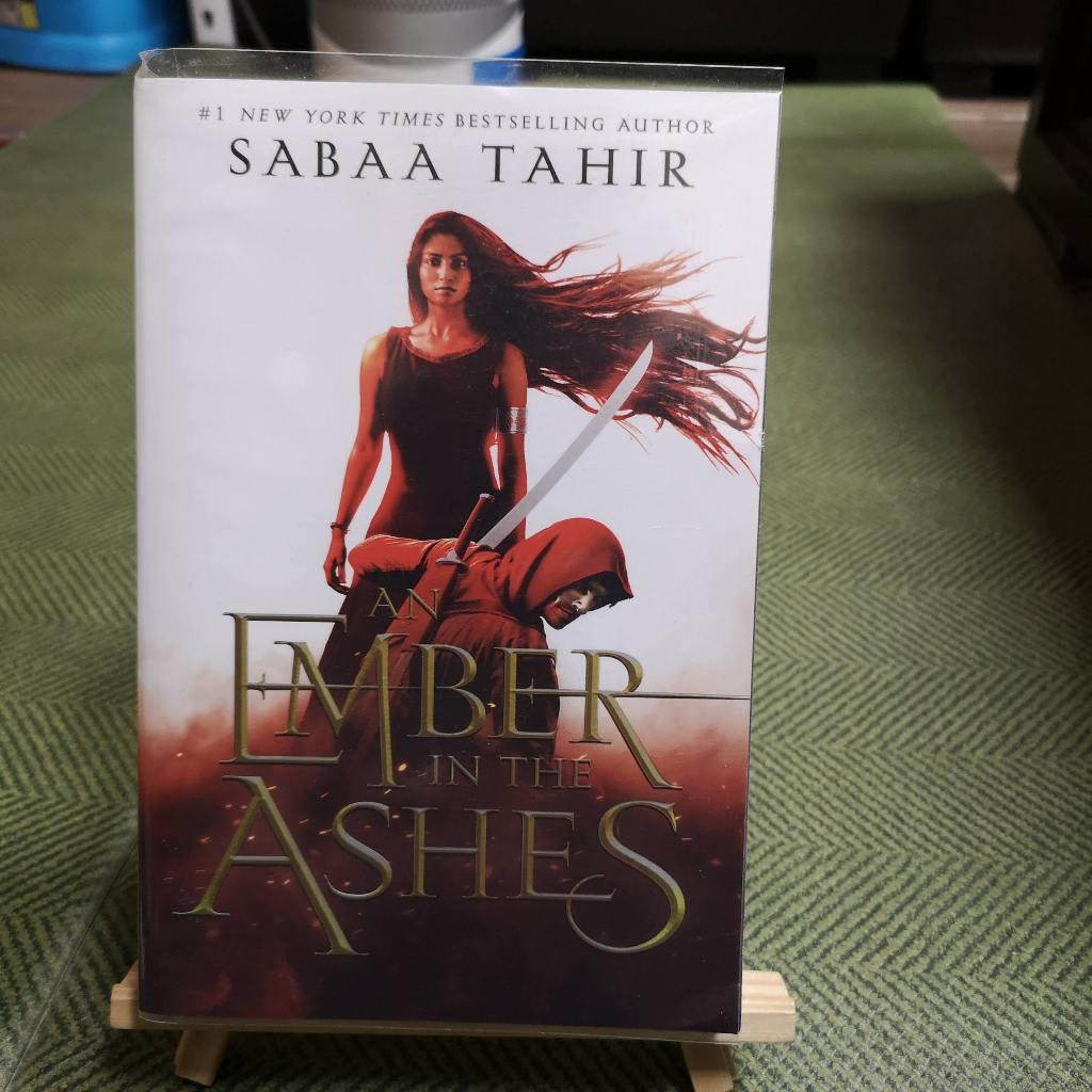 【享讀書房C3】《An Ember in the Ashes (原文書)》Sabaa Tahir | 蝦皮購物