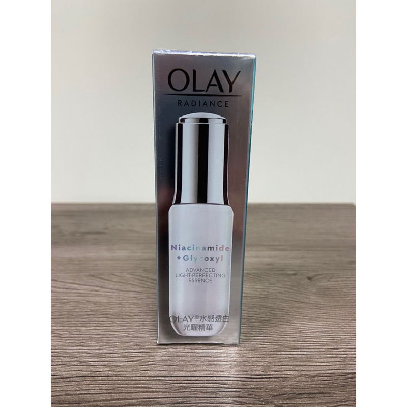OLAY歐蕾 小白瓶 美白保濕精華30ml / 6ml*5(全新)(momo購入) | 蝦皮購物
