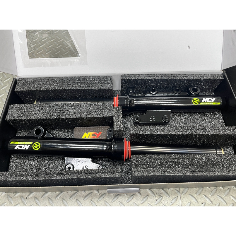 DIY本舖 NCY N17 N-17 N17 SYM JET S JETSL 悠活版 鍍黑 前避震器 前叉 黑化 | 蝦皮購物