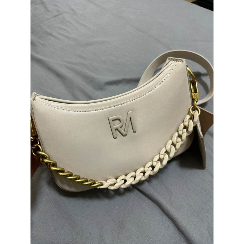 RM ella聯名 嘉年華側背包 | 蝦皮購物