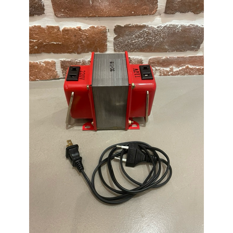 聯達 台灣製 TC-500 長效型變壓器 500W 110V轉220V 雙向 國際電壓轉換 | 蝦皮購物