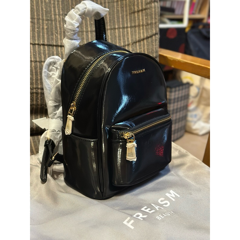FREASM拋光經典後背包-黑 | 蝦皮購物