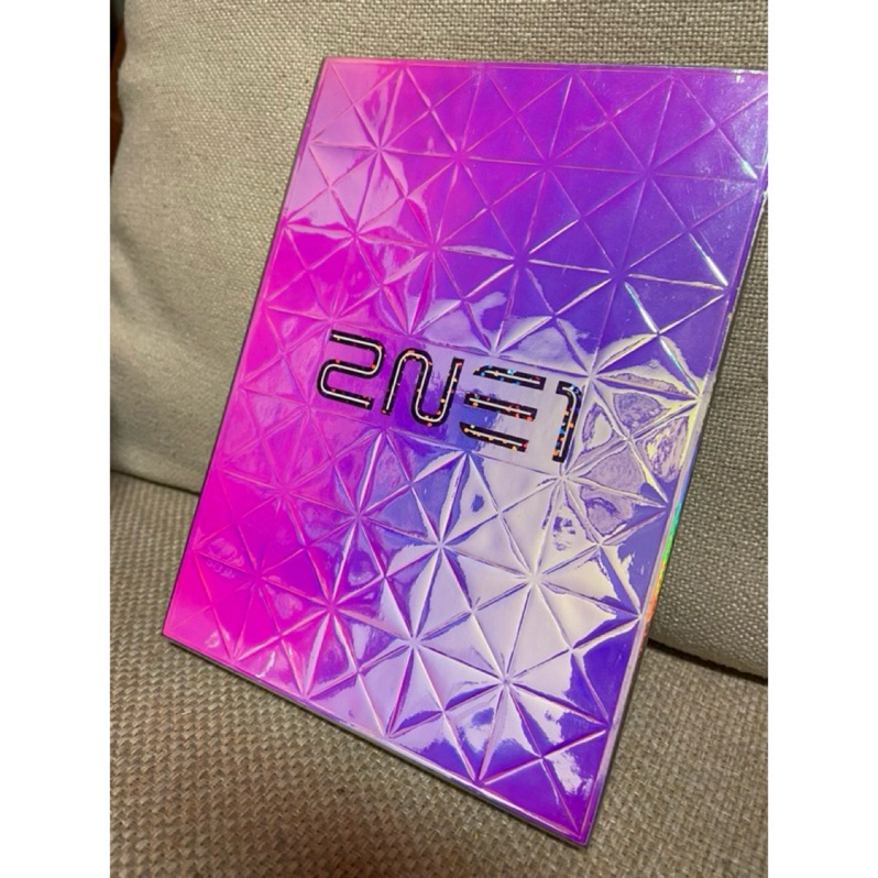 [全新轉賣]2NE1 The first Album | 蝦皮購物