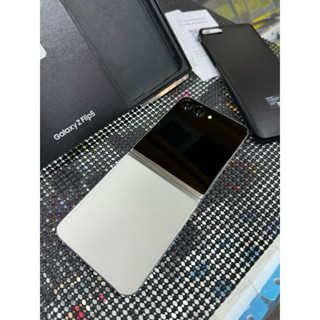 【極新】9.9成新Samsung Galaxy Z Filp5 256g【8G/256GB】Z Flip 5 256g | 蝦皮購物
