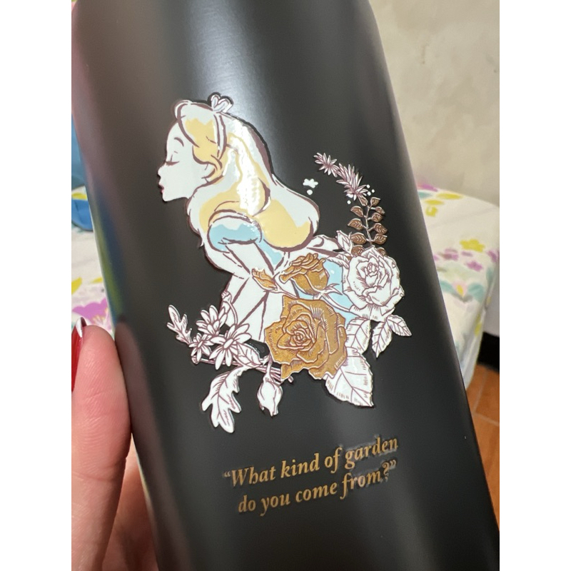 Oolab 良杯製所：迪士尼奇幻夢境系列-550ML陶瓷易潔層吸管杯-愛麗絲限定款 | 蝦皮購物