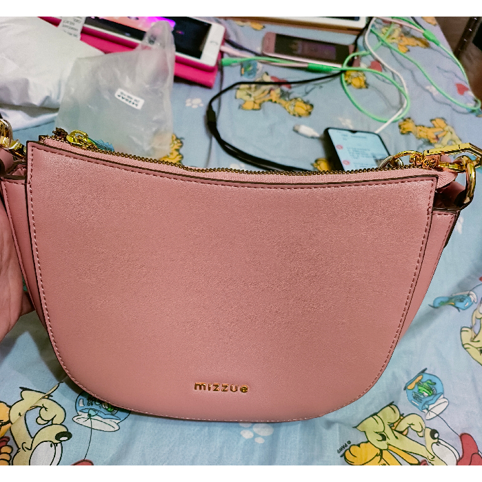 MIZZUE 小鳥品牌粉嫩嫩仙氣包包彎月包 | 蝦皮購物