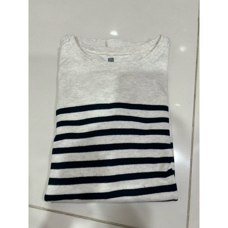 Uniqlo棉T,尺寸150，8成新無污無破損 | 蝦皮購物