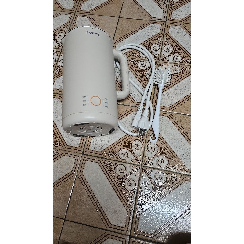 Joyoung九陽 破壁免濾多功能豆漿機輕享版(DJ06M-D23)｜燕麥杏 二手 | 蝦皮購物