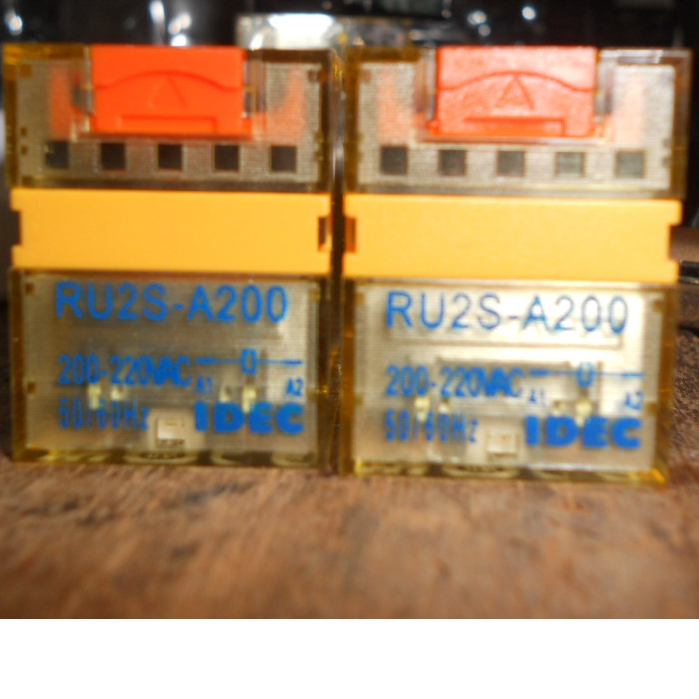 全新IDEC和泉繼電器RU2S-DC24 24VDC RU2S-A200 AC220V (後) | 蝦皮購物