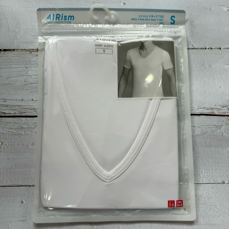 日本Uniqlo 男 圓領、V領(科技空氣衣)涼感衣 短袖AIRism | 蝦皮購物