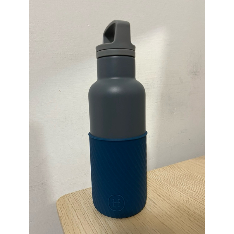 全新｜美國HYDY保溫水瓶 480ml 岩灰瓶/海軍藍水波紋矽膠套 | 蝦皮購物