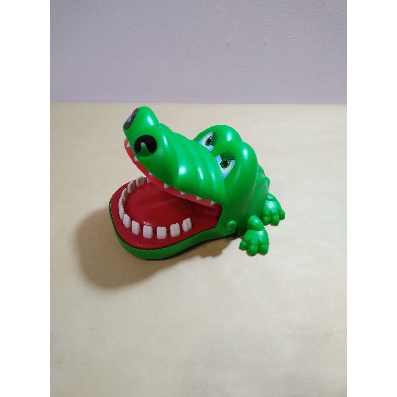 C) 咬手指鱷魚 咬咬樂 桌遊 | 蝦皮購物