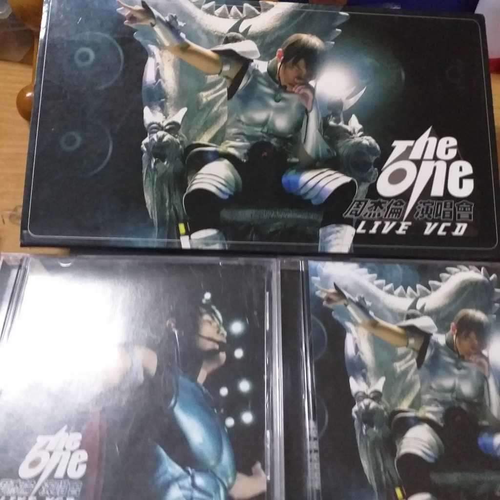 周杰倫 2002個人首場巡迴演唱會THE ONE台北場2VCD+跨頁寫真冊絕版已拆頗新阿爾發首版 | 蝦皮購物