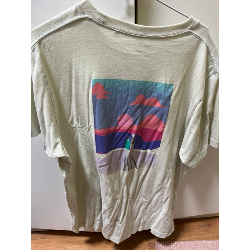 Uniqlo yoasobi UT 聯名踢 女版XL | 蝦皮購物