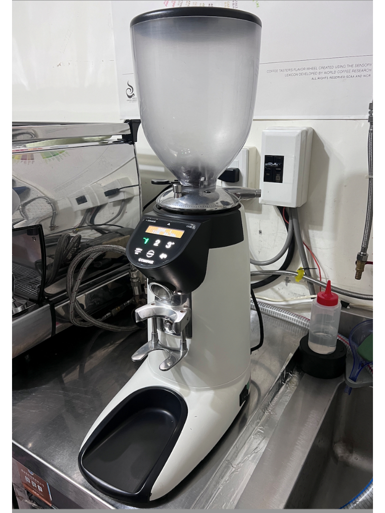 『好咖餐飲設計』－（好好賣東西）COMPAK E8二手磨豆機售價15000元（已售出） | 蝦皮購物