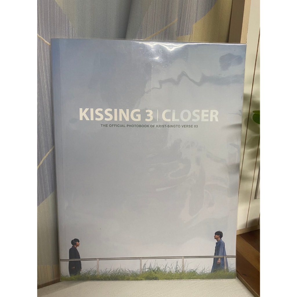 KRIST─SINGTO 官方寫真集│KISSING 3 CLOSER 《SOTUS 一年生》BL劇 平心出版社 | 蝦皮購物