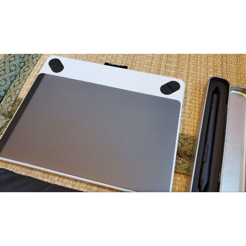WACOM Intuos Draw 繪圖板 白 Small CTL-490 | 蝦皮購物