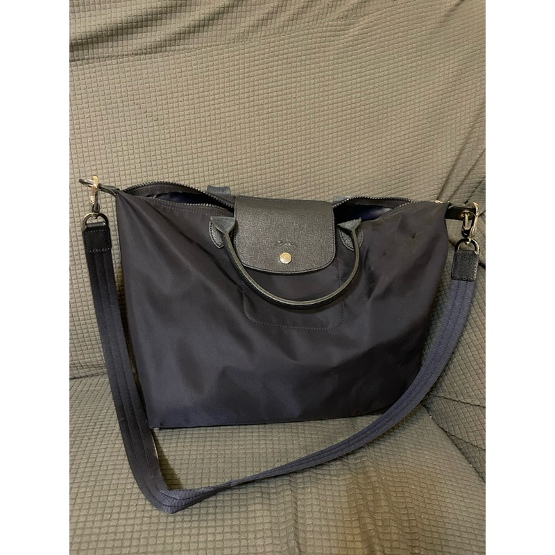 二手正品LONGCHAMP Le Pliage Neo 厚尼龍短提把中型兩用水餃包-深藍色 可斜背 | 蝦皮購物