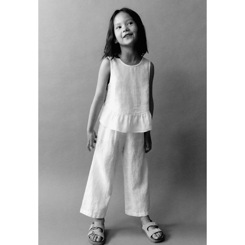 9成新 原價1700元 Zara 荷葉邊亞麻上衣+腰帶愛心環設計亞麻長褲 2～3歲 98cm 女寶 清新甜美 夏天 二手 | 蝦皮購物