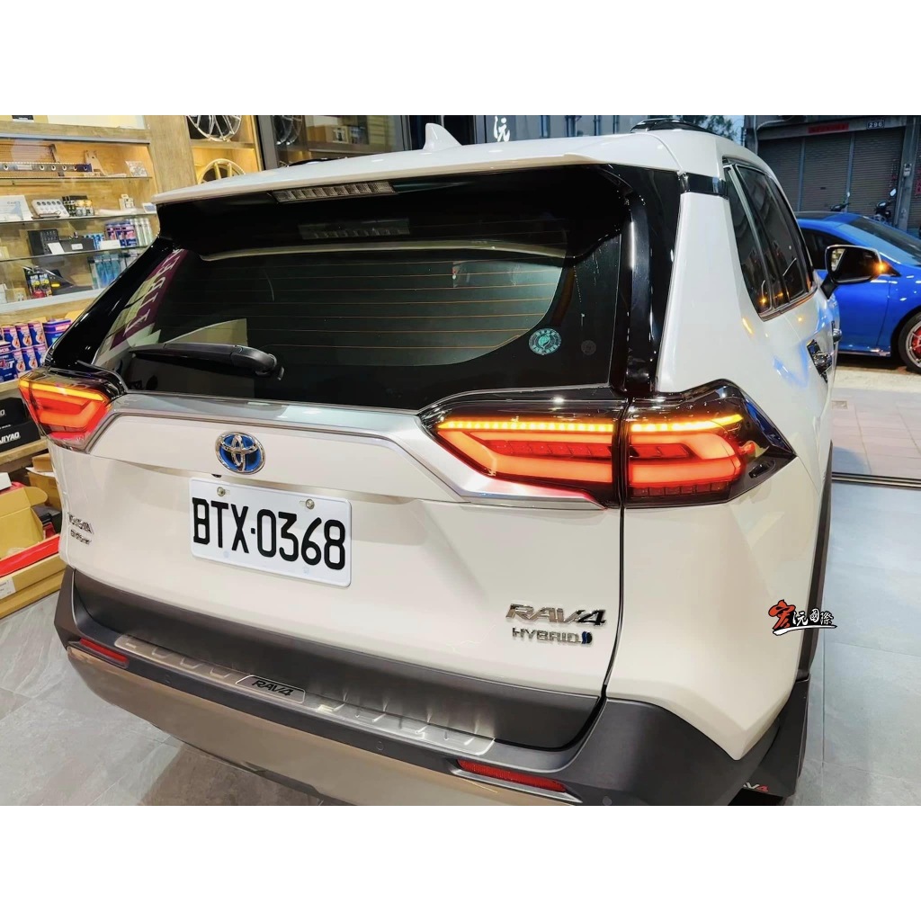 《宏沅國際》日本原裝 VALENTI TOYOTA RAV4 ( XA50 ) 專用光導 OEA動態尾燈總成 | 蝦皮購物