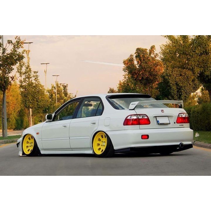 台灣之光 全新 HONDA K8 JM 99 00年小改專用4D 四門外側 紅白晶鑽 尾燈 後燈 台灣製 | 蝦皮購物