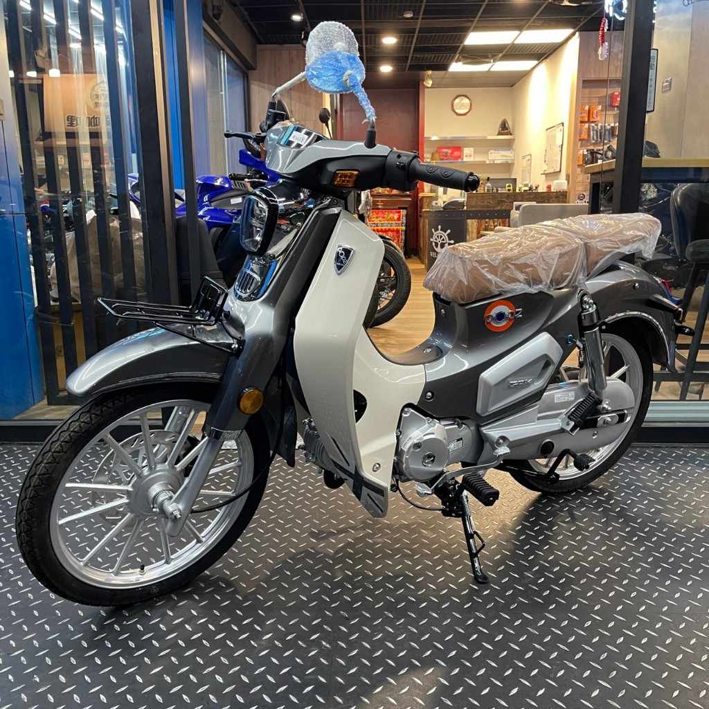 GPX POPZ 125 CBS GPX 泰國國民機車品牌 推出復古國民車取向外型125 重量輕巧～女生也能輕鬆駕 | 蝦皮購物