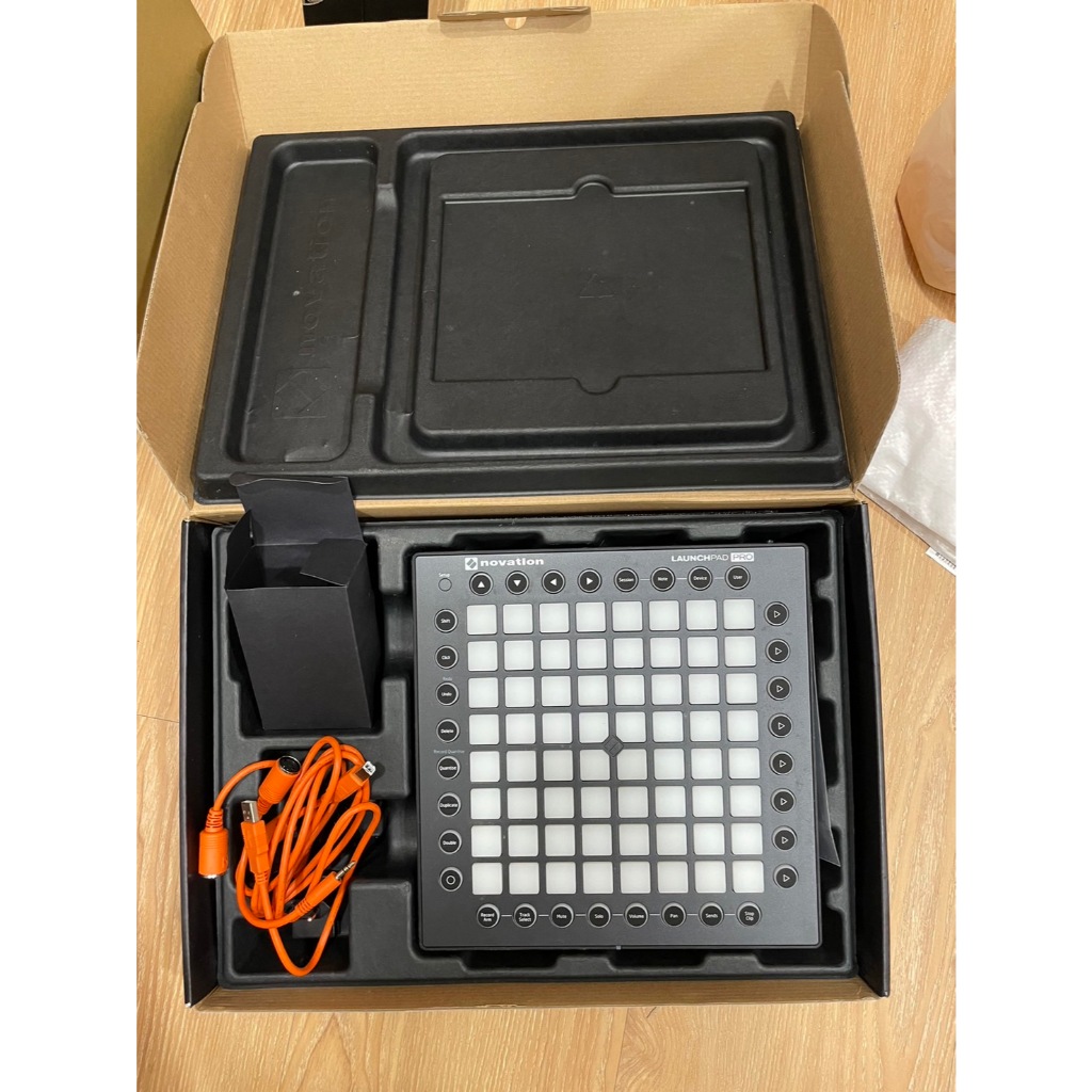 Novation Launchpad Pro USB 音樂 控制器 64鍵 MIDI鍵盤 | 蝦皮購物