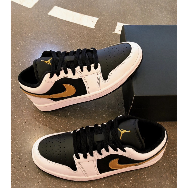 ｛OGC} NIKE AIR JORDAN 1 LOW REVERSE PANDA 白黑金 男鞋 553558-172 | 蝦皮購物