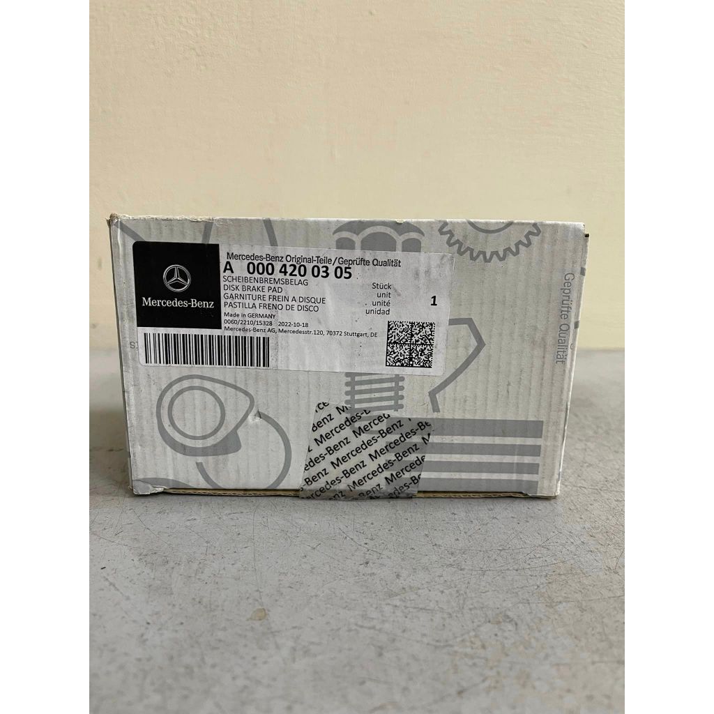 賓士 公司貨正品 原廠 BENZ 來令片 前輪 煞車皮 a0004200305 請提供完整車身號碼 w204 w212 | 蝦皮購物