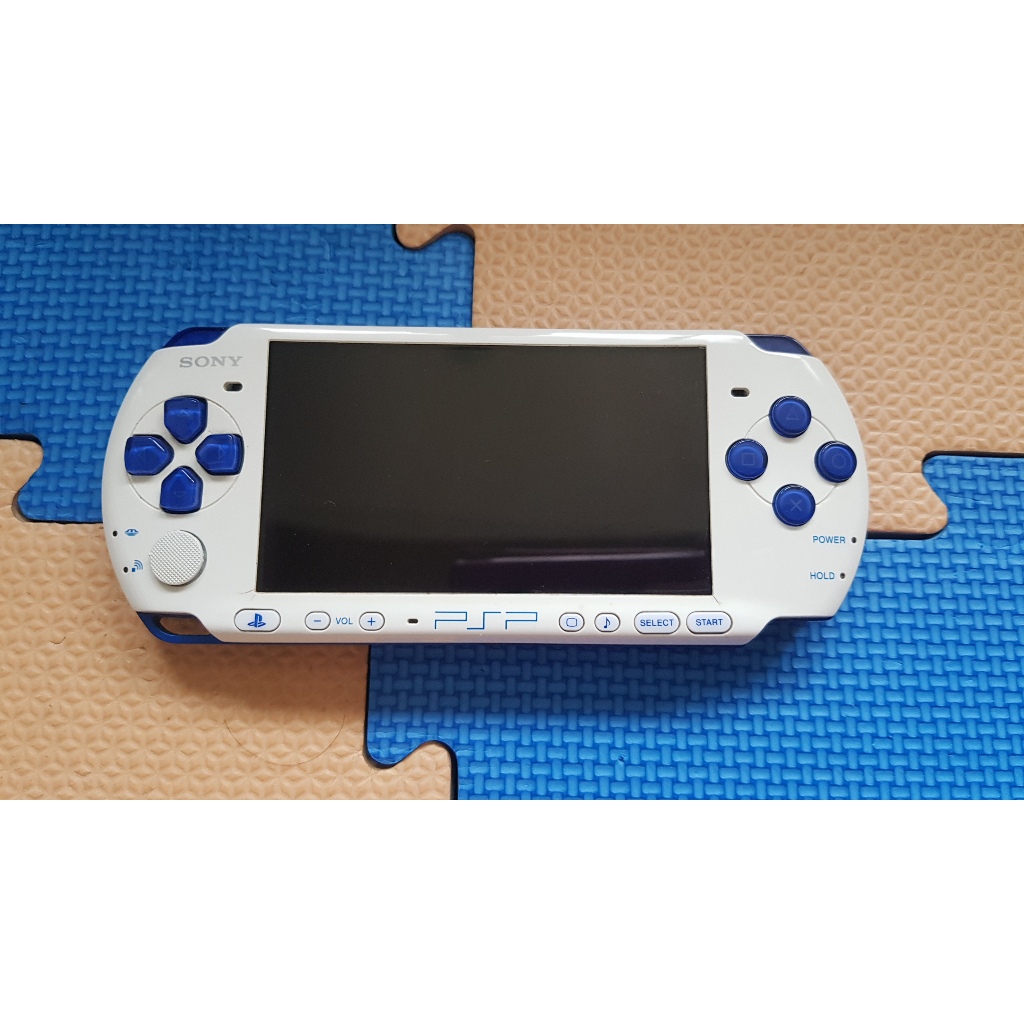 【回憶瘋】PSP 透明藍限定機(已改機.內建遊戲) 贈送32G套卡 玩戰神不當機 | 蝦皮購物