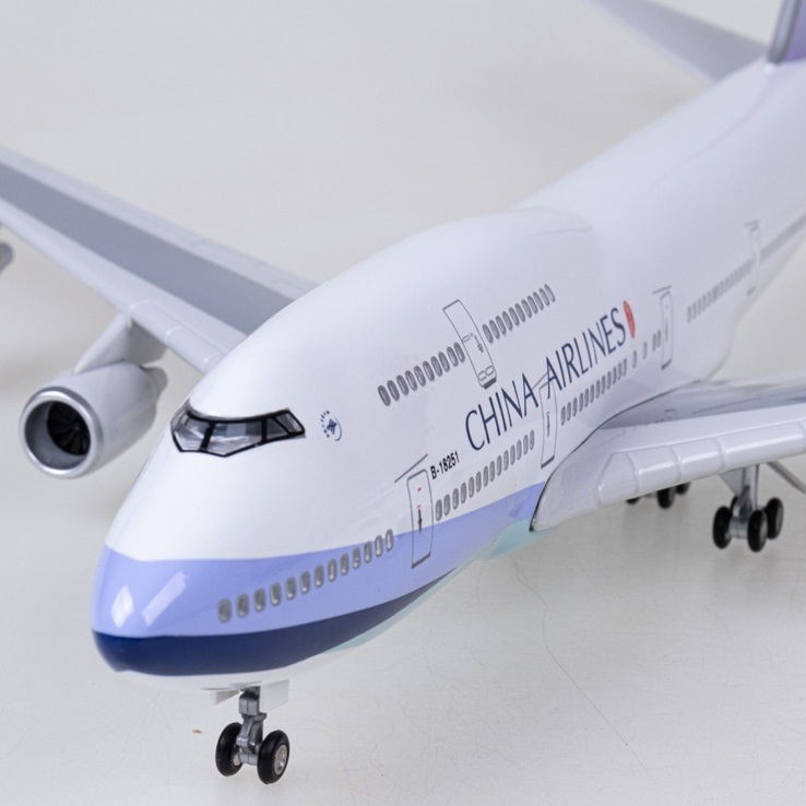 超大號 中華航空 B747-400 1:150 飛機模型 LED聲控燈光 波音747模型 華航飛機玩具 47公分 | 蝦皮購物