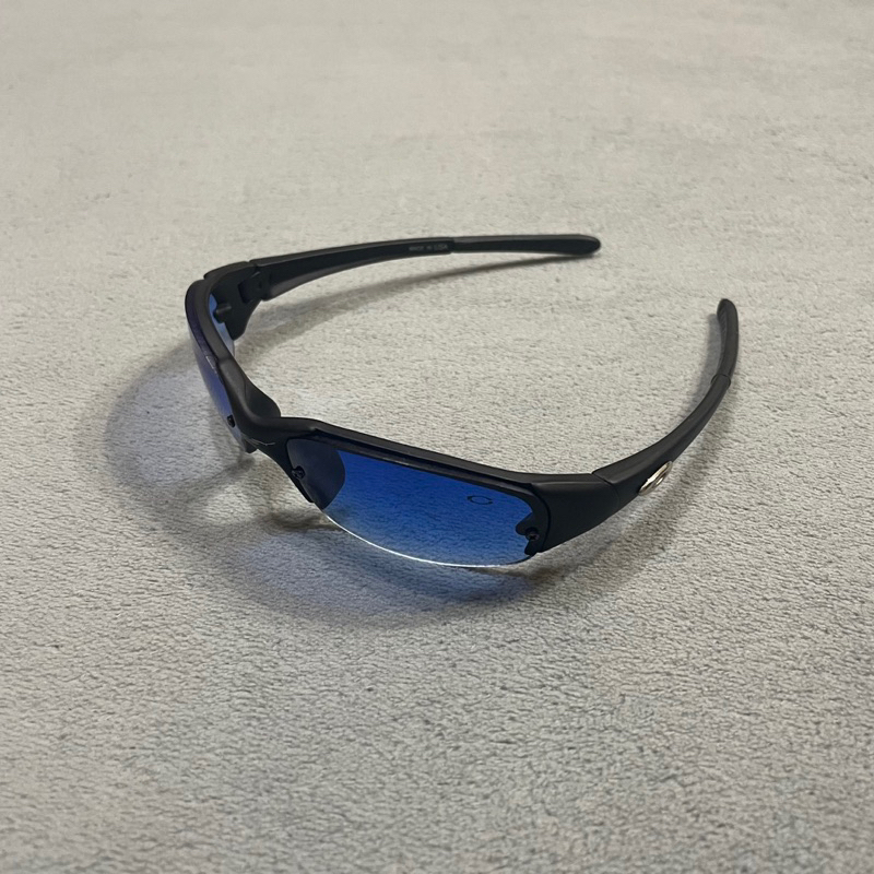 oakley 雙螺絲藍漸層墨鏡 太陽眼鏡 偏光鏡 00s y2k | 蝦皮購物