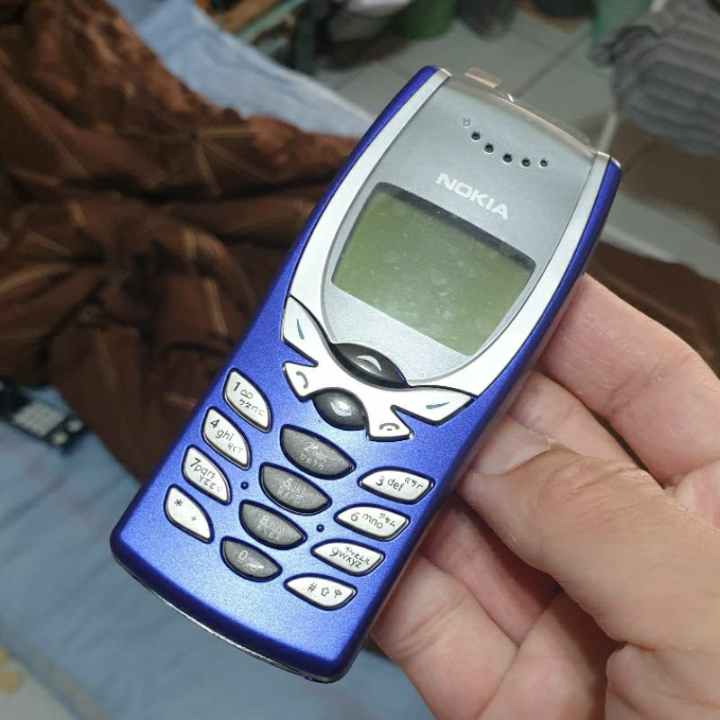 出清經典收藏 Nokia 8250 藍色 蝴蝶機 冷光螢幕 經典直立 2G手機 外觀近新 單手機 附電池 | 蝦皮購物