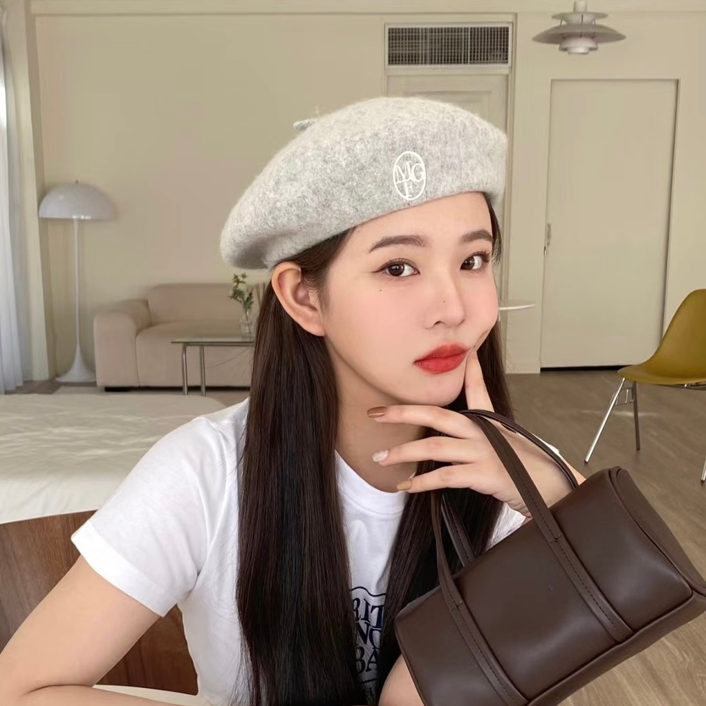 26.SEOUL】預購MARITHE CIRCLE LOGO EMBROIDERY WOOL BERET貝蕾／畫家帽 | 蝦皮購物