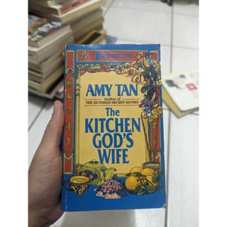 The Kitchen God's Wife by Amy Tan | 蝦皮購物