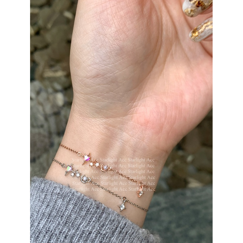 《Starlight Accessory》 僅售現貨 星星月亮系列 精緻小鑽珍珠星空手鍊 銀/玫瑰金 | 蝦皮購物