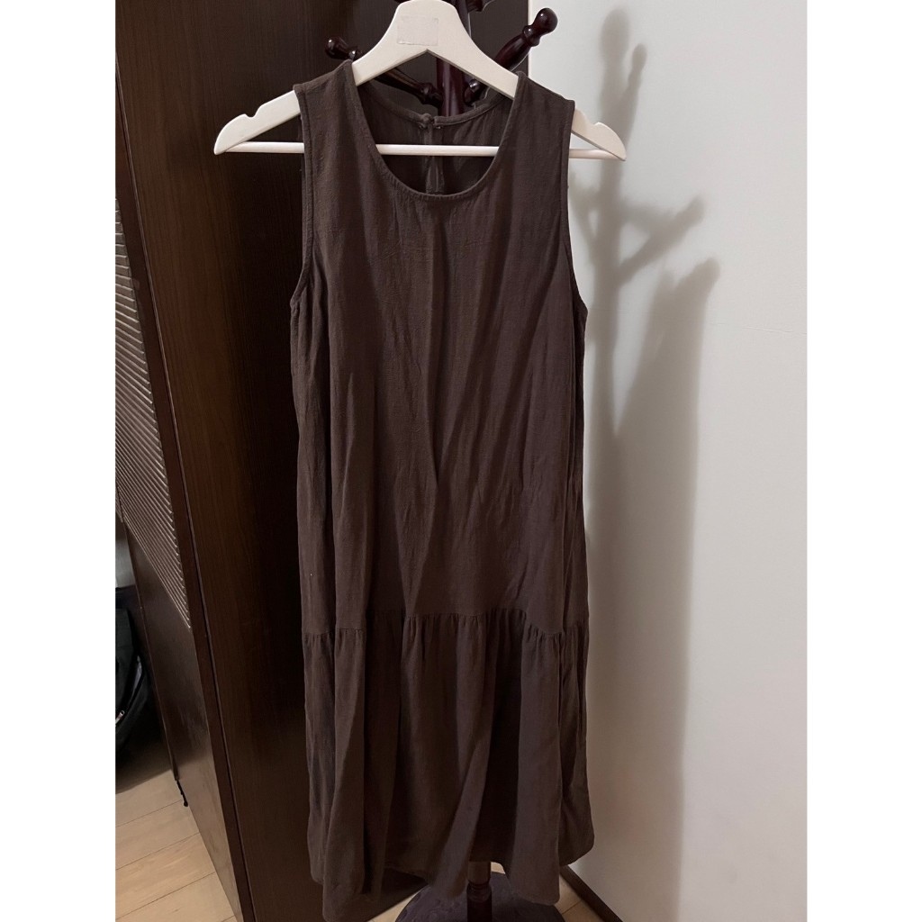 【Roshop咖啡色無袖連身裙】保存良好 F 約會日常穿搭 夏日穿搭 女裝 百搭 冷氣房 辦公室 電影院 肉家 外出穿搭 | 蝦皮購物