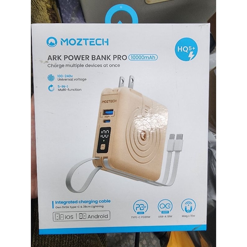Moztech 行動電源 燕麥色 全新未使用 保固期內 10000mAh | 蝦皮購物
