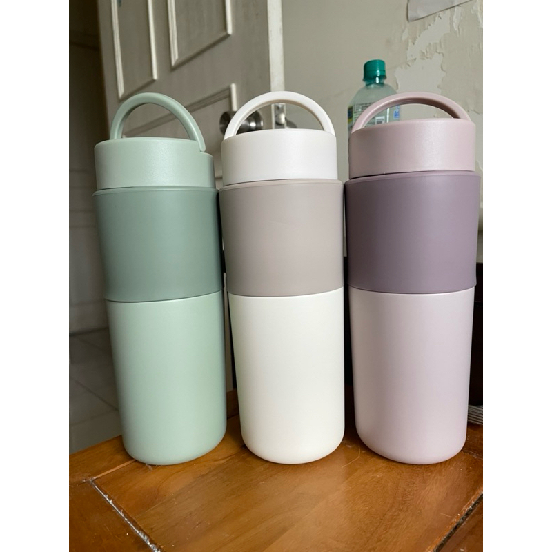 【AURA 艾樂】隨行提手真陶瓷保溫杯525ml | 蝦皮購物