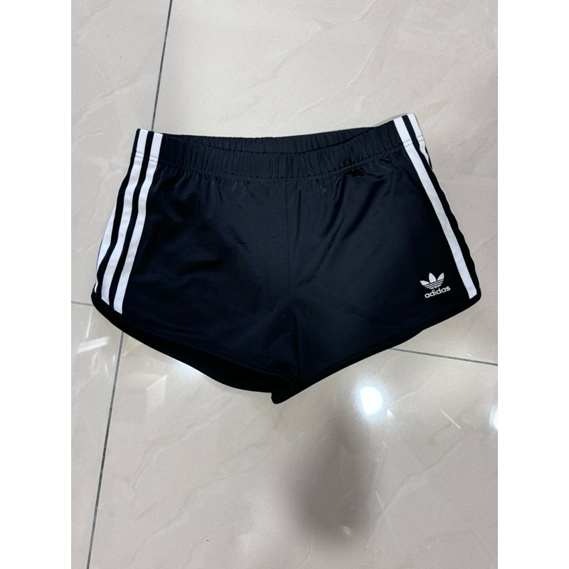 Adidas 愛迪達邊條短褲 真理褲 辣妹褲 | 蝦皮購物