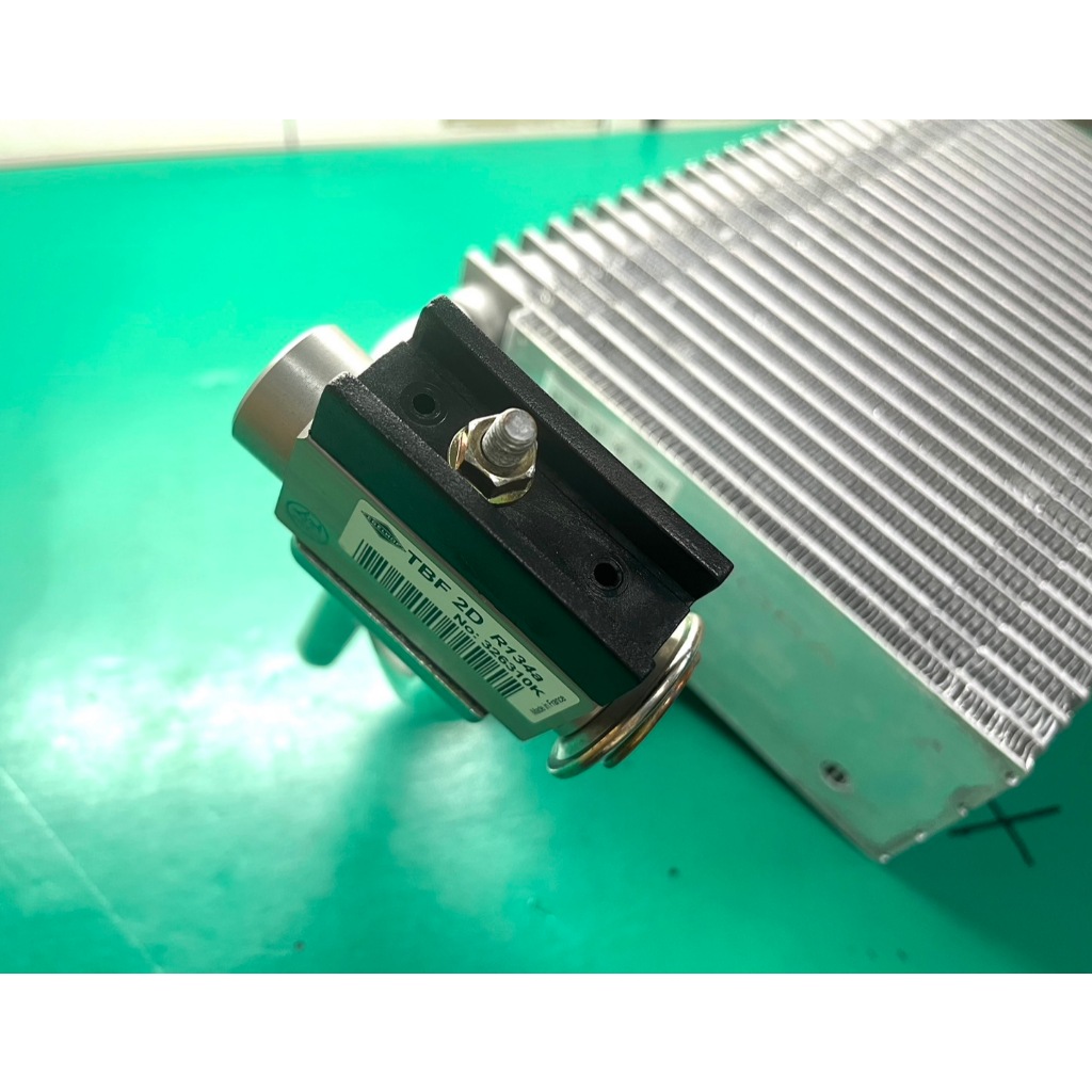 【Leo1108雙B零件專賣店】BENZ 風箱仁含膨脹閥 W211/W219 (2118300158) | 蝦皮購物