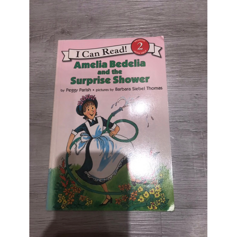 Amelia Bedelia and the surprise shower 二手近全新 | 蝦皮購物