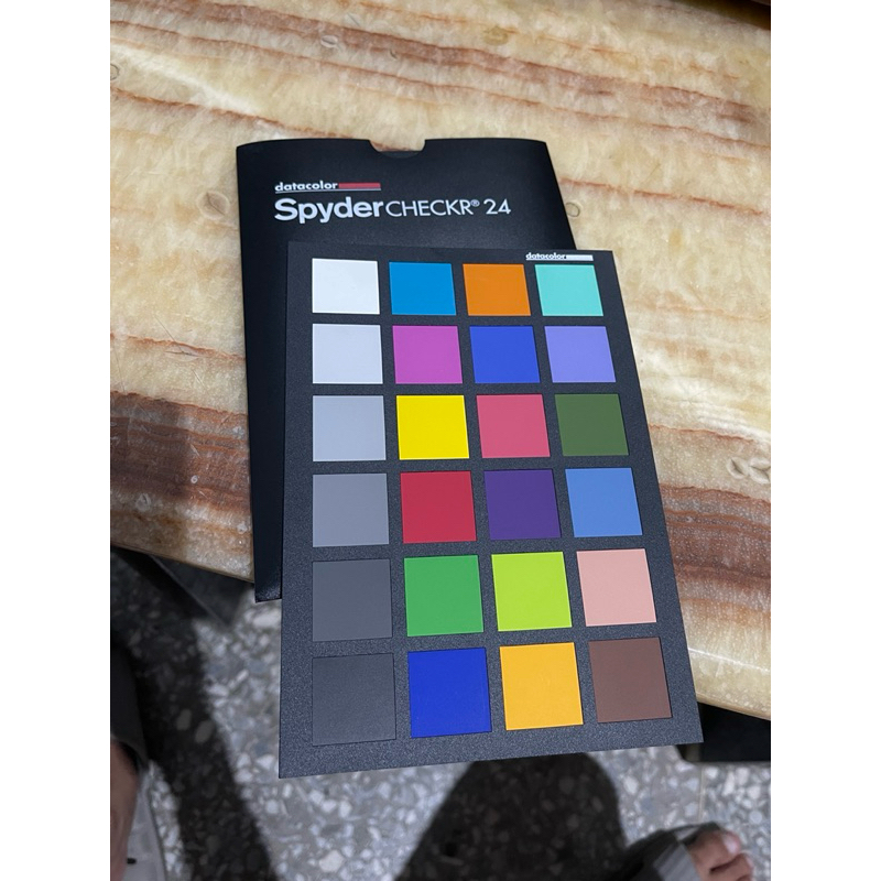 Datacolor Spyder Checkr 24 色卡 智慧色彩調整工具 /二手現貨出清 | 蝦皮購物