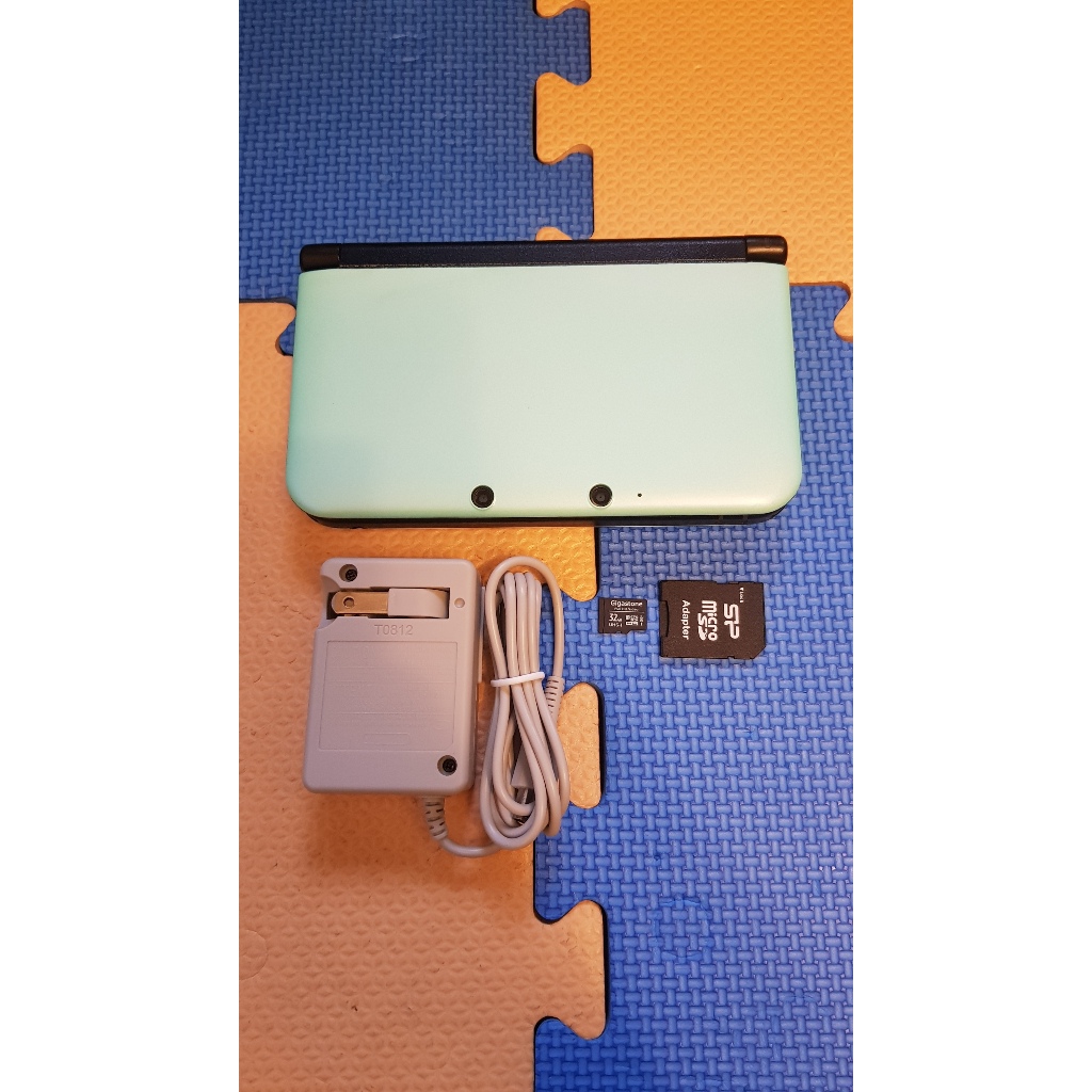 【回憶瘋】3DS LL 水藍色限定機(已改機.內建遊戲) 贈送32G卡 8成5新 | 蝦皮購物